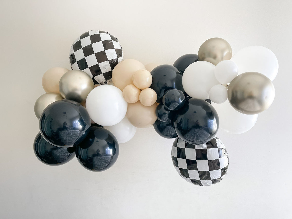 On The Tracks DIY Balloon Garland Kit - The Party Bar & Co. – PARTYBAR.CO